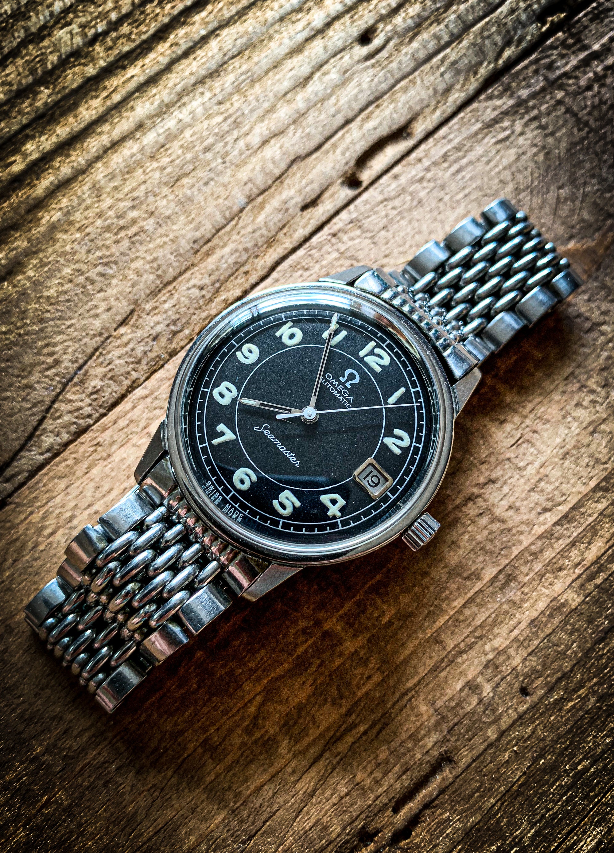 Timeless Elegance: Curated Vintage Watches | Rewardrobe Athens ...